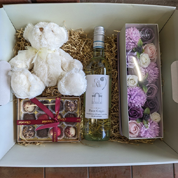 Flowers Delivered in Wolverhampton