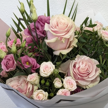 Flowers Delivered in Wolverhampton